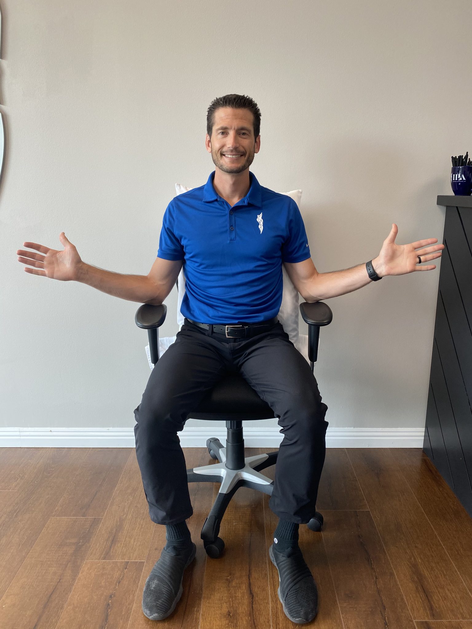 Guide to Optimal Sitting Posture - IPA Physio Posture